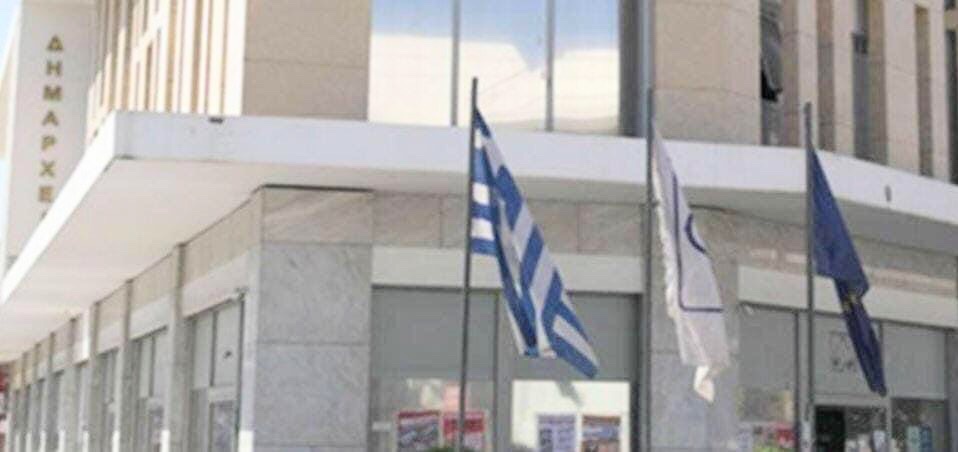Γ. ΣΤΑΘΟΠΟΥΛΟΣ: Η ΠΟΛΗ ΠΑΡΑΤΗΜΕΝΗ ΣΕ ΠΑΡΑΚΜΗ ΚΑΙ Ο Β. ΖΟΡΜΠΑΣ ΣΤΟ ...